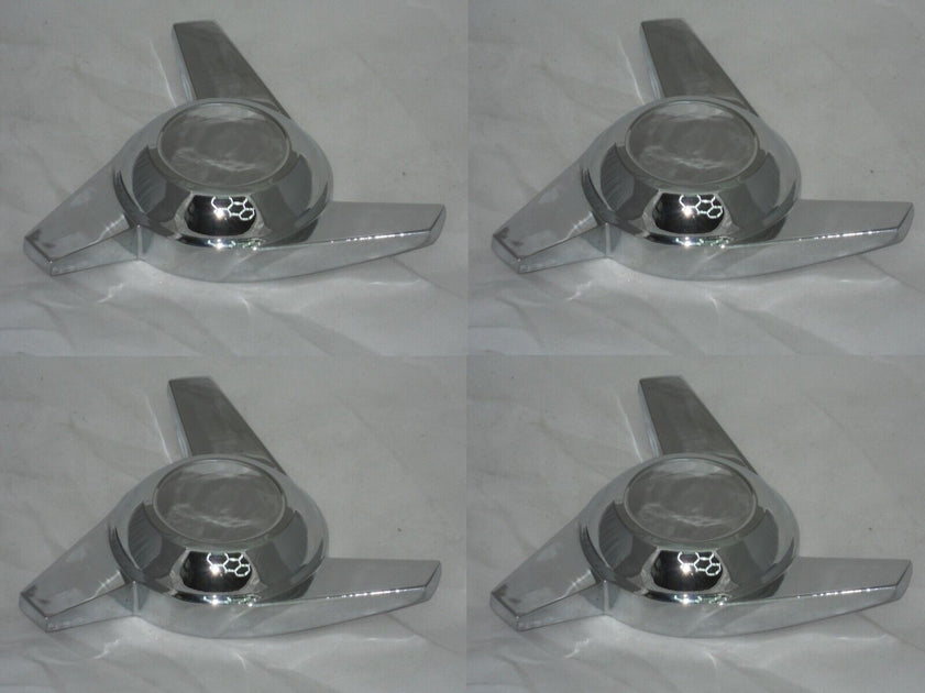SET OF 4 SWEPT STUD MOUNT SPINNER TRIBAR KNOCKOFF CHROME WHEEL RIM CEN ...